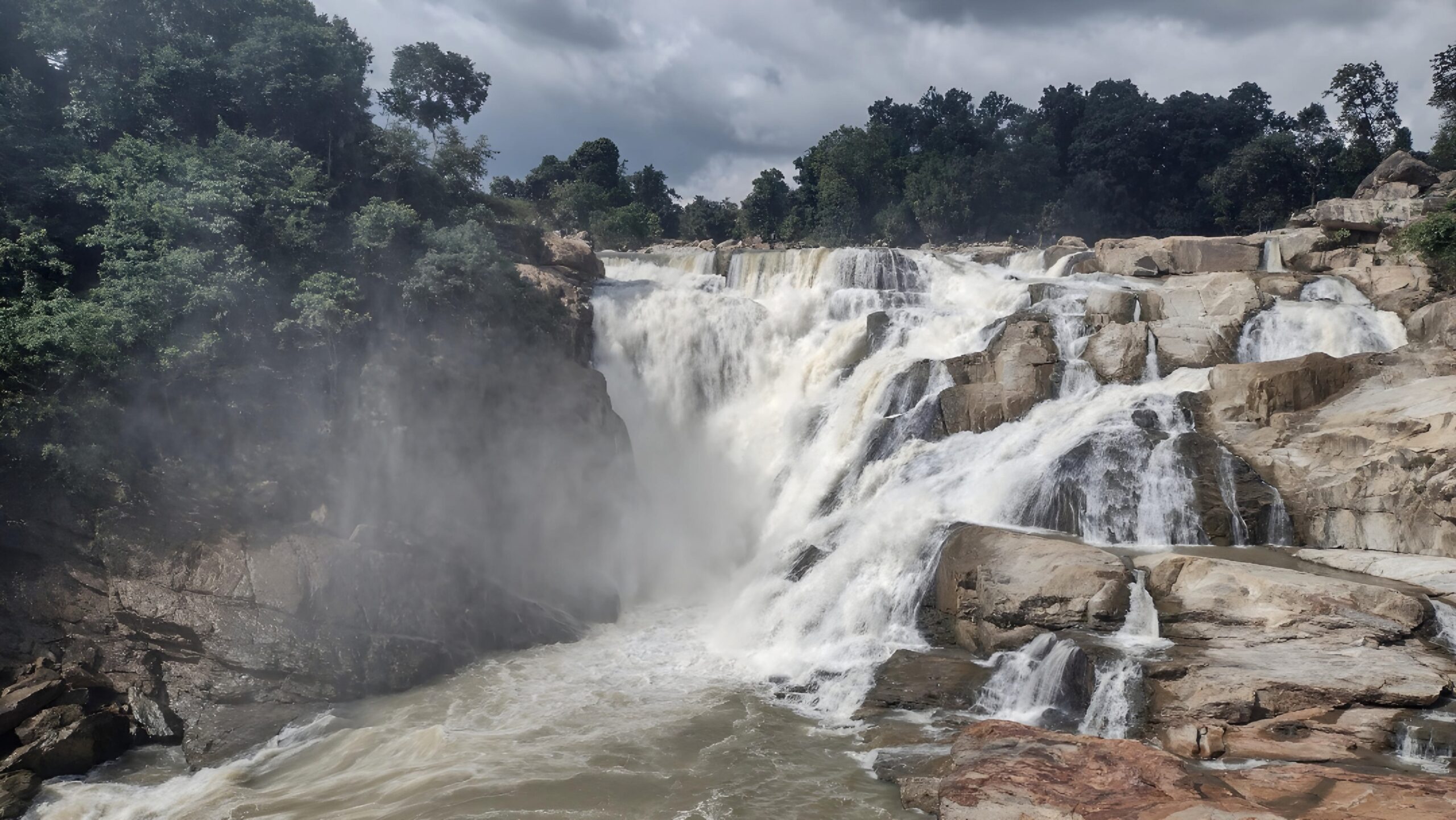 Top 5 Most Famous Waterfalls in Jharkhand